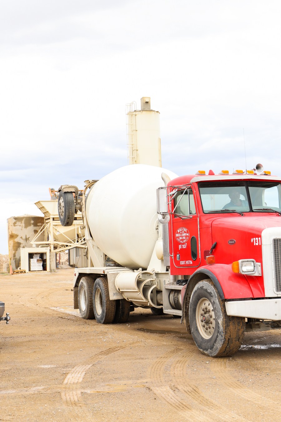 willcoxrockandsandinc.com